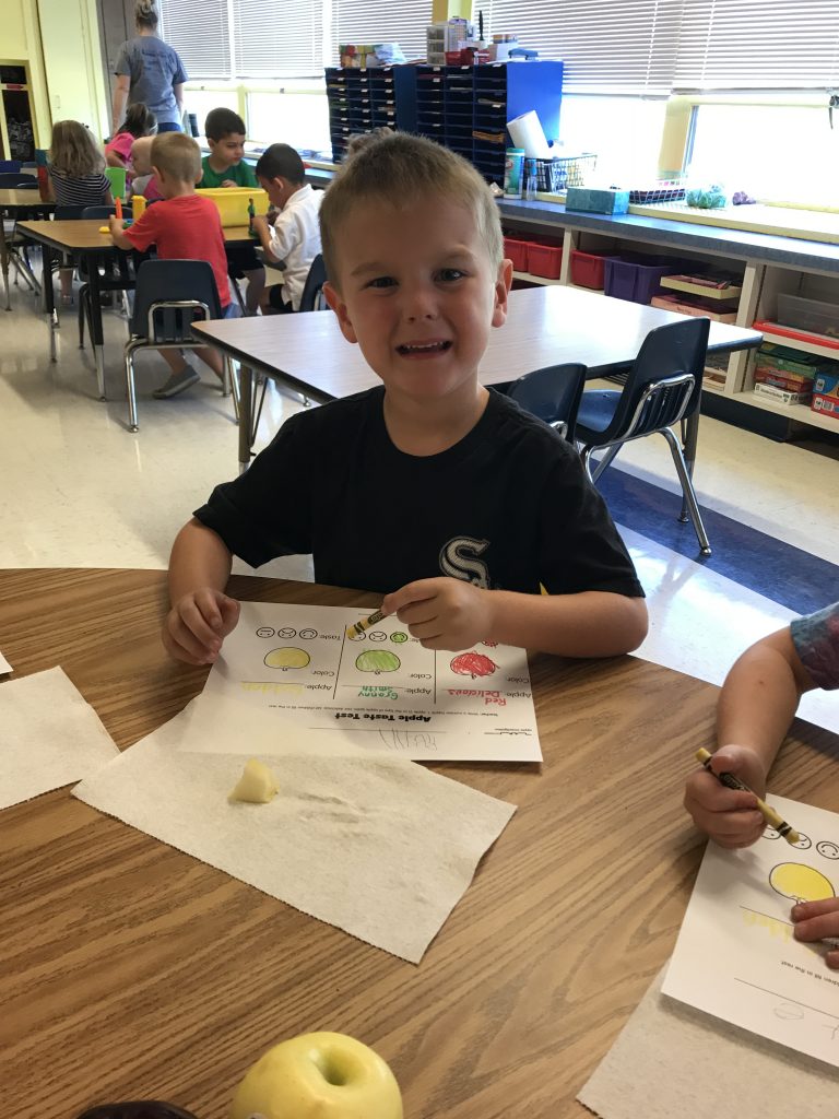 Preschool Apple Week! – St. Linus School