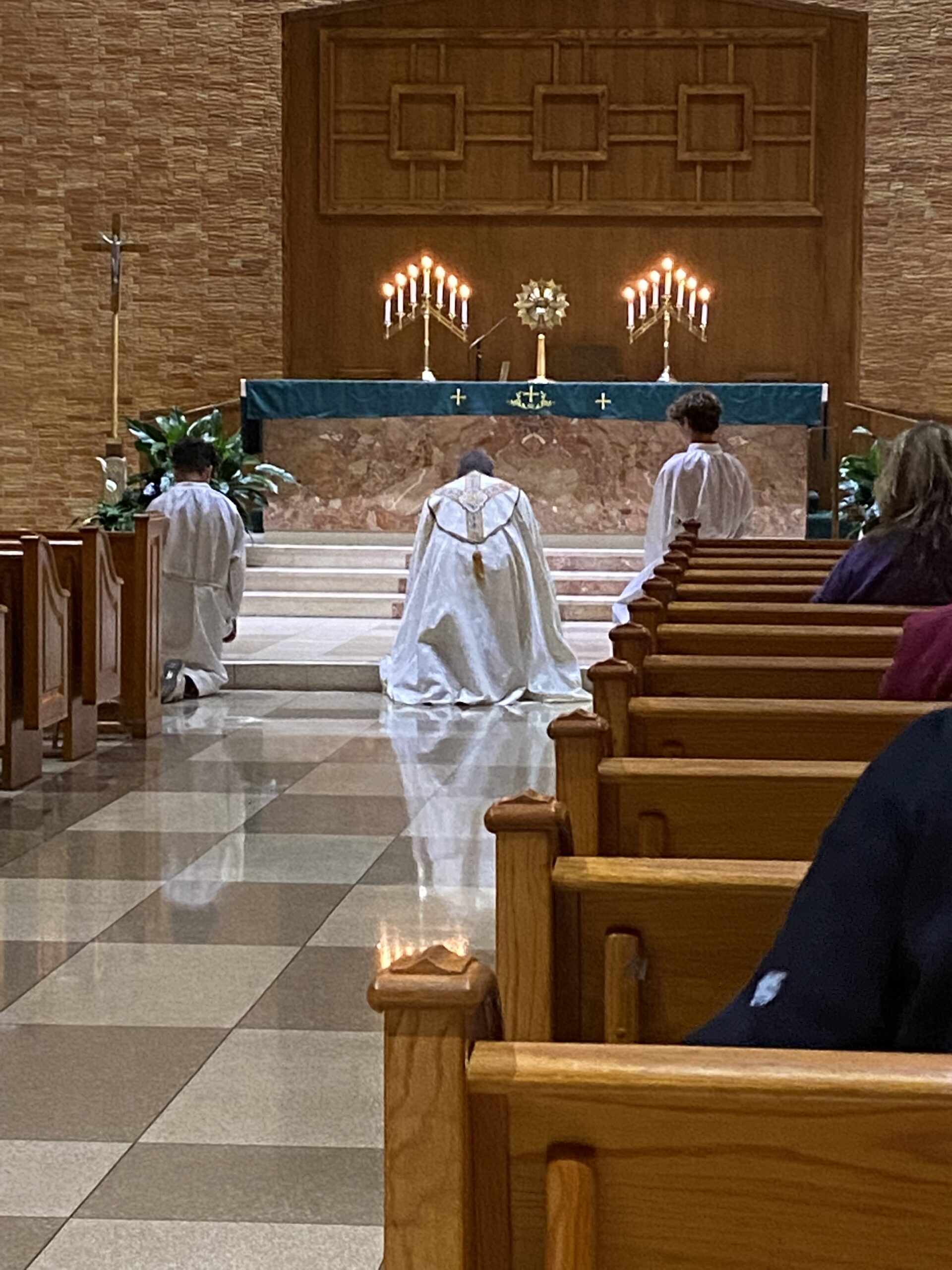 Exposition and Benediction of the Blessed Sacrament – St. Linus School
