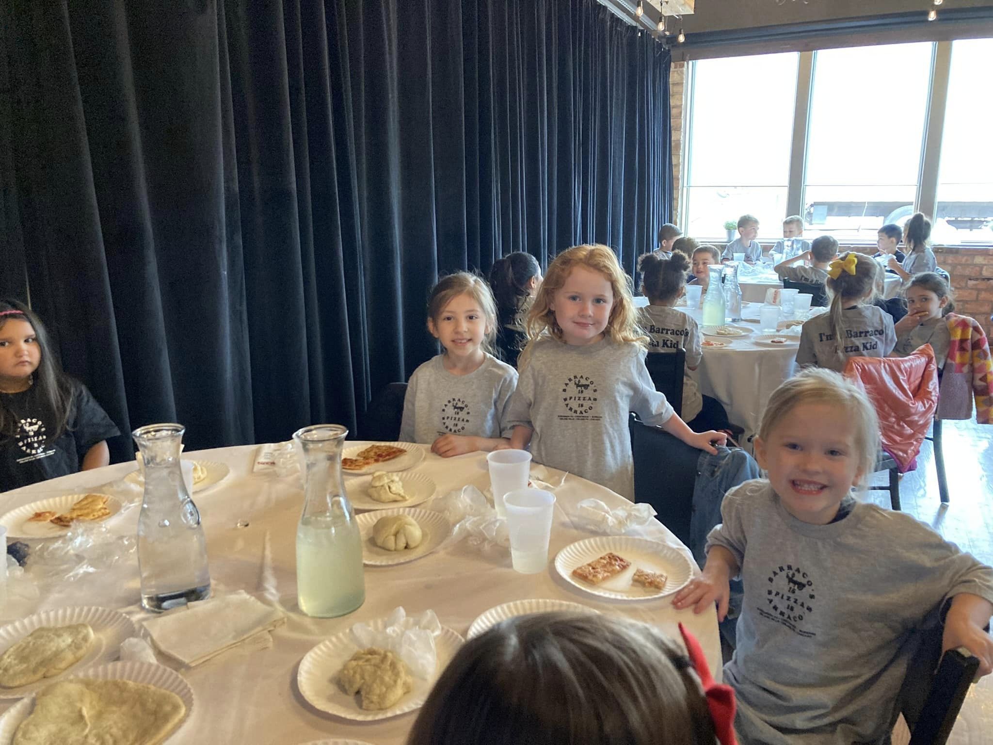 Kindergarten Field Trip to Barracos Pizza! – St. Linus School